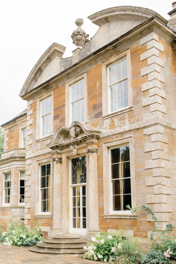 Thorpe Manor | Oxfordshire Wedding Venue - Kristin Sautter
