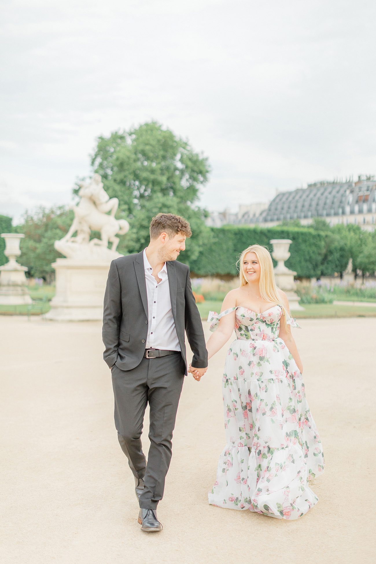 Romantic Paris Engagement Session | Grace & Duncan - Kristin Sautter